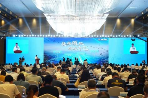 江苏徐工构建头雁领航群雁齐飞新格局 吹响登顶全球产业珠峰集结号 我苏网