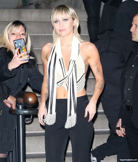Miley Cyrus Mileycyrus Nude OnlyFans Leaks The Fappening Photo