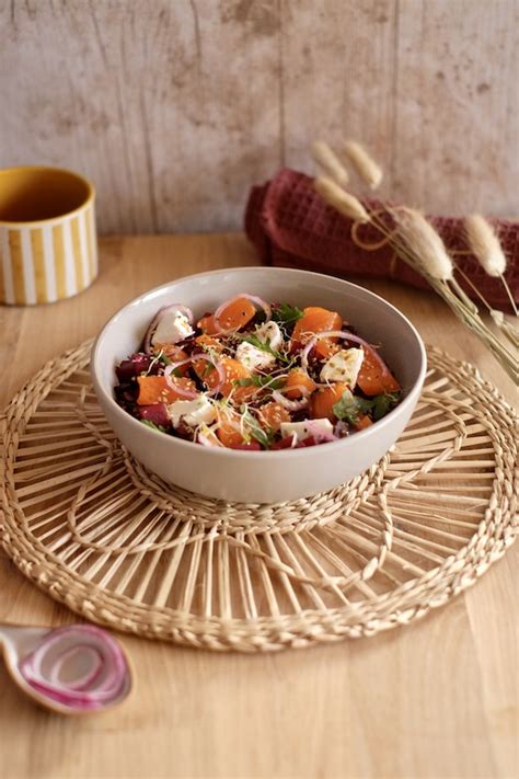 Salade de riz noir à la truite fumée et aux betteraves Kiss My Chef