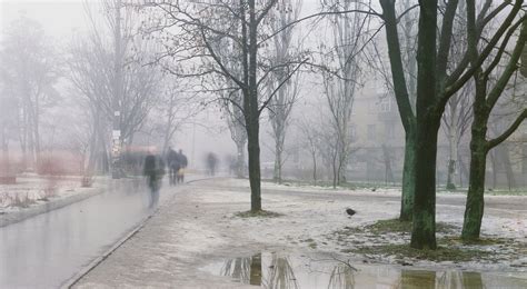 Prognoza pogody na dziś duże zachmurzenie i miejscami deszcz ze