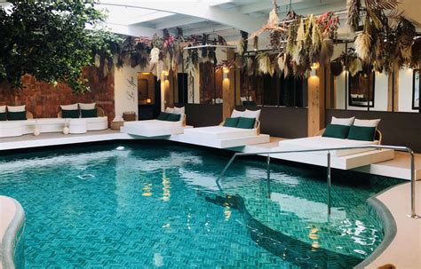 La piscine intérieure de l Atlantic Hotel Spa aux Sables d Olonne