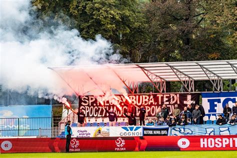 Hutnik Kraków Motor Lublin Kibice na meczu Była oprawa i