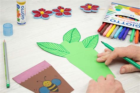 Tarjetas en filigrana de papel para el Día de la Madre Pequeocio