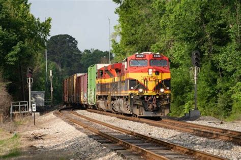 Kansas City Southern Locomotives Reviewed Trains