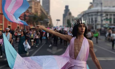 Se Rompe La Marcha Trans Ante Diferencias Por Pintas En El Congreso De CDMX