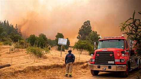 Valparaíso Senapred declara alerta roja por incendio forestal