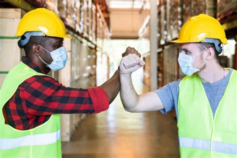 Um ambiente de trabalho seguro e saudável é bom para o colaborador e
