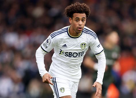 Chelsea Add Leeds Star Tyler Adams To List Of Four Moises Caicedo