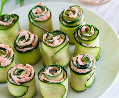 Rollitos de pepino y salmón de 173 Kcal Receta fácil en la app Avena