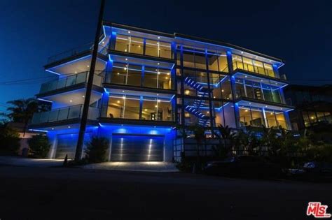Hype House The TikTok Mansion Owned By The Internet S Biggest Stars