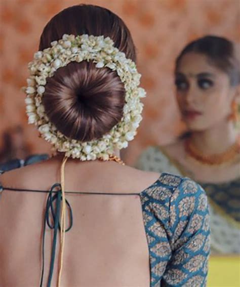 50 Bun Hairstyle For Saree With Flowers 2024 TailoringinHindi