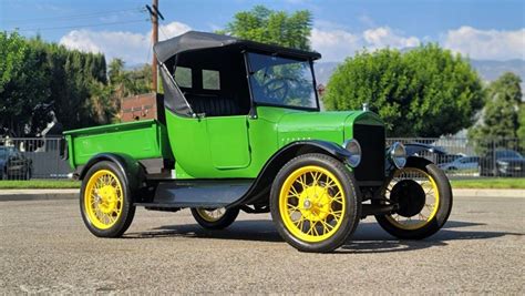 1925 Ford Model T Vintage Car Collector
