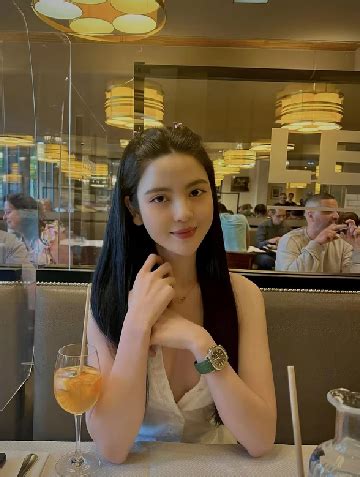 HOT Bạn gái Quang Hải Lộ clip vén váy nóng bỏng gây xôn xao cộng