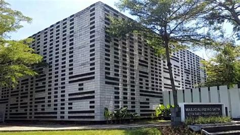 5 Masjid Megah Karya Desain Ridwan Kamil Tersebar Di Indonesia Hingga