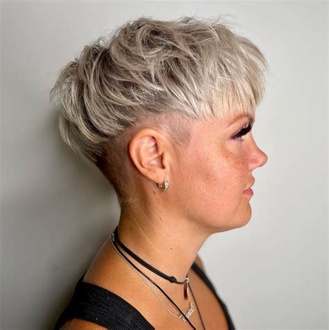30 Legendary Bowl Cut Ideas To Rock Anything Hairstylery