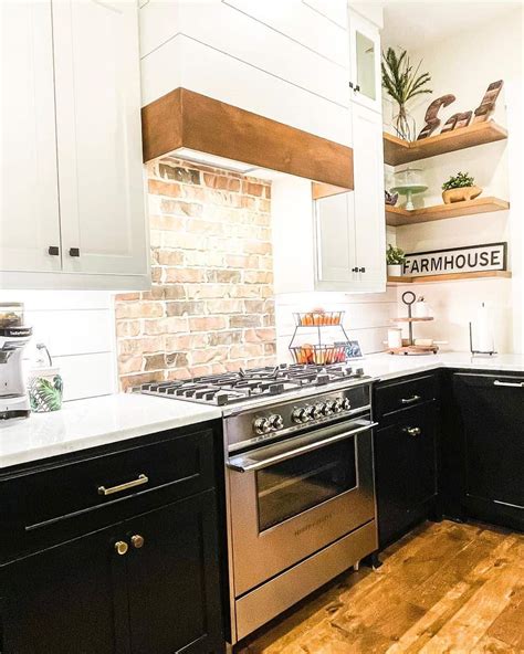 White Shiplap Range Hood With Stained Wood Trim Soul Lane