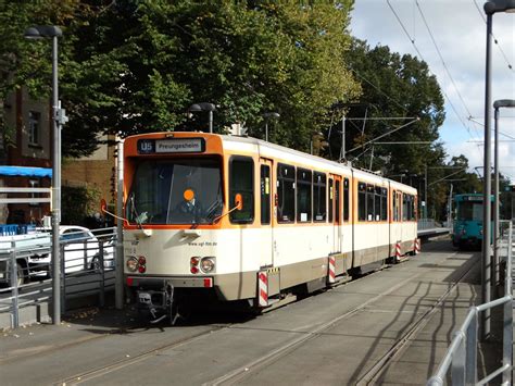 VGF Düwag Ptb Wagen 710 am 05 10 16 in Frankfurt Eckenheim Bahnbilder de