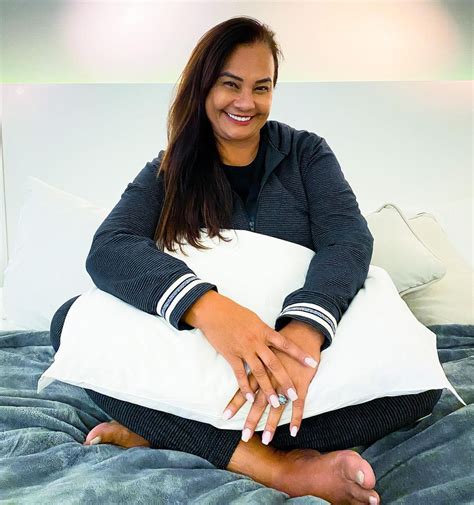 Veja como está Solange Couto hoje a Dona Jura de O Clone