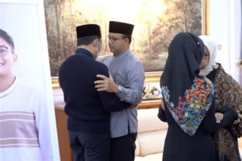 Anies Baswedan Takziah Ke Rumah Dinas Ridwan Kamil ANTARA News