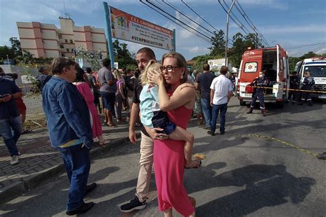 Ataque A Creche Em Blumenau