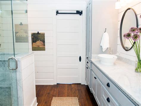 Fixer Upper Master Bedrooms And Master Bathrooms HGTV S Fixer Upper