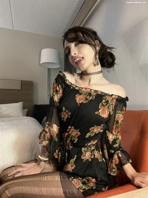 Beebee ASMR Weloveasmr Nude OnlyFans Leaks The Fappening Photo