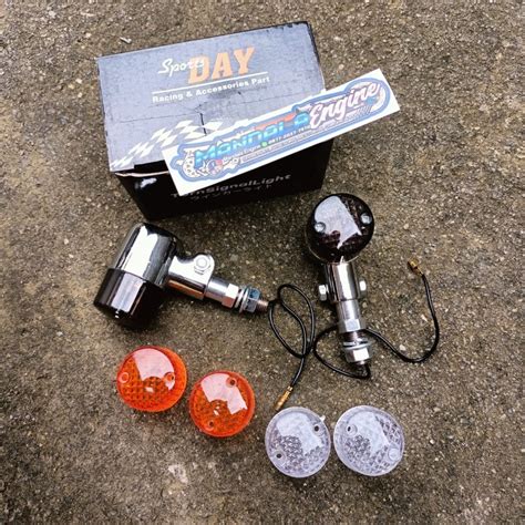 Jual Lampu Sein Sen Reteng Reting DAY Palu Bulat Crom 3 Kaca Shopee