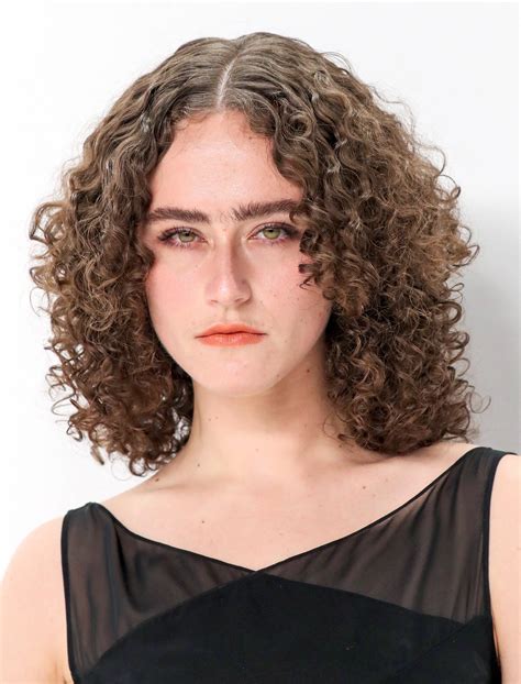 25 Cortes Para Cabello Rizado En Capas Luce Su Forma Natural All