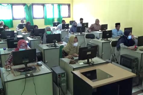 Komputer Sempat Ngadat Belasan Peserta Absen Di Tes Tulis PPK Magetan