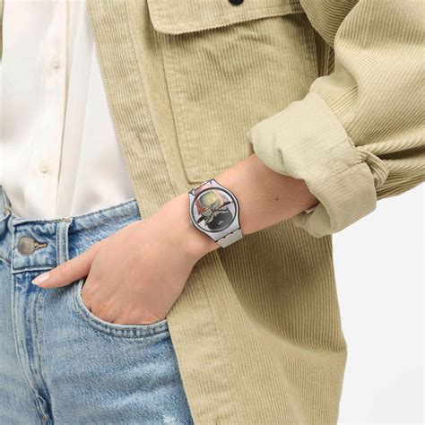 LE FILS DE L HOMME BY RENE MAGRITTE SUOZ350 Swatch United States