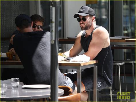 Chris Hemsworth Goes Shirtless Bares Ripped Body In Australia Photo