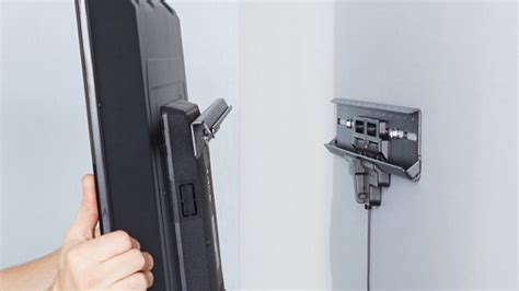 Comment fixer sa télévision au mur