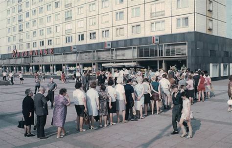 Photos Of Life In East Germany In The 1970s Vintage Everyday