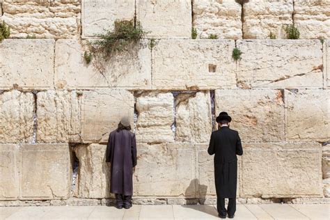 Visita Al Muro Del Pianto Di Gerusalemme Come Arrivare Prezzi E Consigli