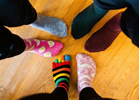 Oggi La Giornata Dei Calzini Spaiati Per Celebrare Diversit Ed