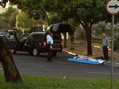 G1 Três morrem em troca de tiros a PM após tentativa de furto a
