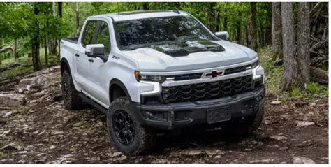 CHEVROLET 2024 Silverado ZR2 Owner S Manual