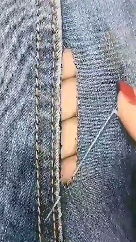 Te contamos cómo arreglar la entrepierna rota de un pantalón vaquero