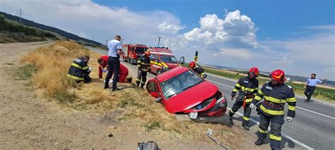 FOTO Accident pe DE 581 în județul Vaslui Șofer rănit după ce a