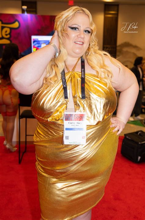 J Burke On Twitter AVN 2023 Curvymary8
