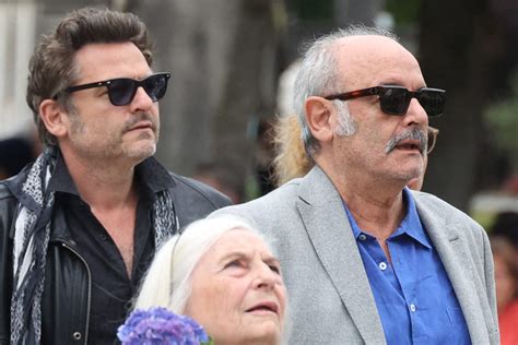 Mathieu et Louis Chedid père et fils réunis pour les obsèques de
