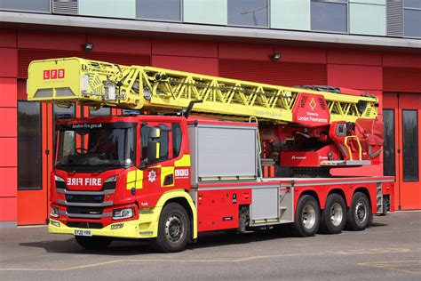 EY20 YRR F414 Dagenham London Fire Brigade Scania P410 6 Flickr