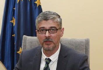Entrevista A Ildefonso De La Campa Director General De Migraciones