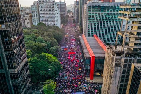Protestos Contra Bolsonaro Re Nem Milhares Nas Ruas Em Todo O Brasil