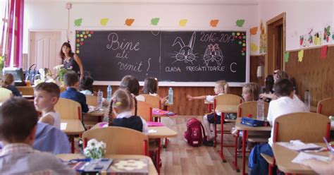 Ce se întâmplă cu amenzile date părinților care refuză să semneze
