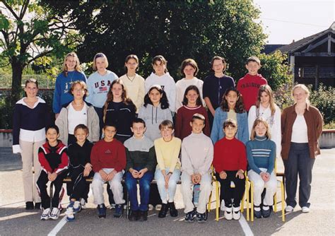 Photo de classe 6eme F 2001 2002 de 2001 Collège Du Pré Des Rois