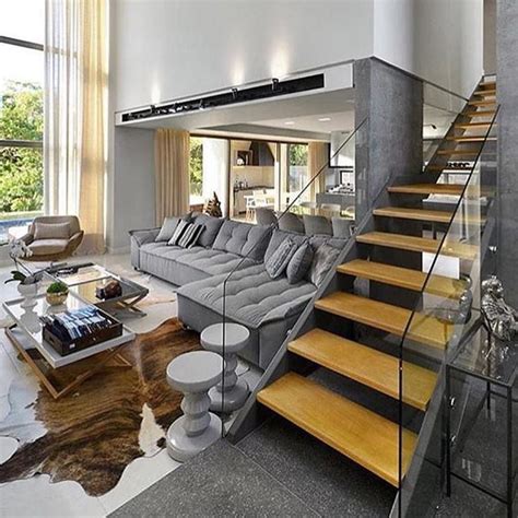 Quando a escada faz parte da decoração Inspiração via designdecor