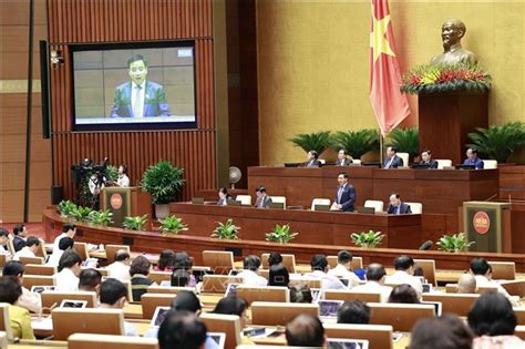Quốc hội tiếp tục chất vấn lĩnh vực GTVT và thảo luận cơ chế chính sách