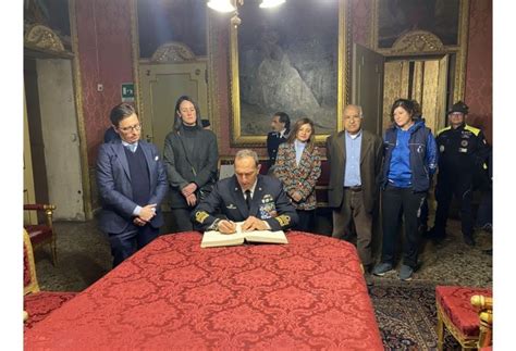Il Sottocapo Di Stato Maggiore Della Marina Militare A Palazzo San Giorgio