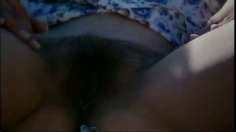 Laura Gualtieri Desnuda En P O Box Tinto Brass